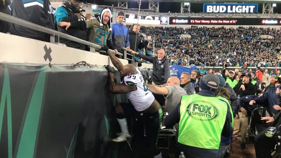 Quinton Jefferson evitó suspensión de la NFL tras confrontar a fans