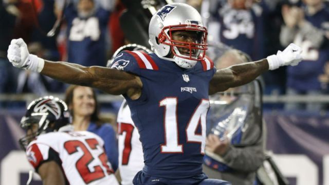 Patriots cambian a Cooks a los Rams por una 1ra selección