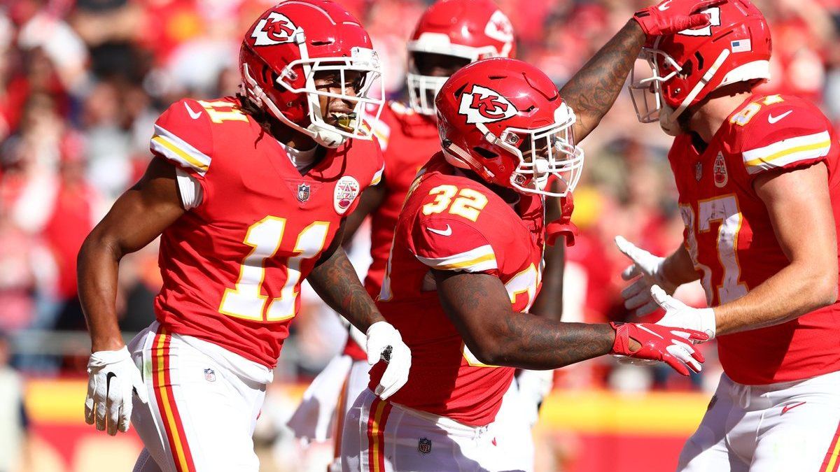 Chiefs sigue dominante en el Oeste