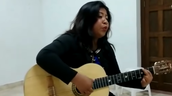 Edith, la hermana de Yalitza Aparicio, expone su talento musical