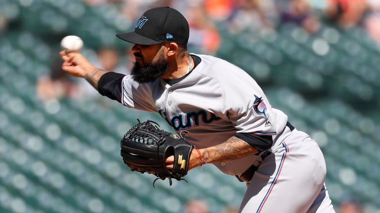 Sergio Romo suma nueve salvamentos