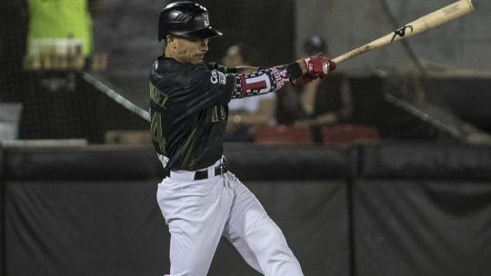 Tablazo de Isaac Rodríguez y Toros sigue en la cima