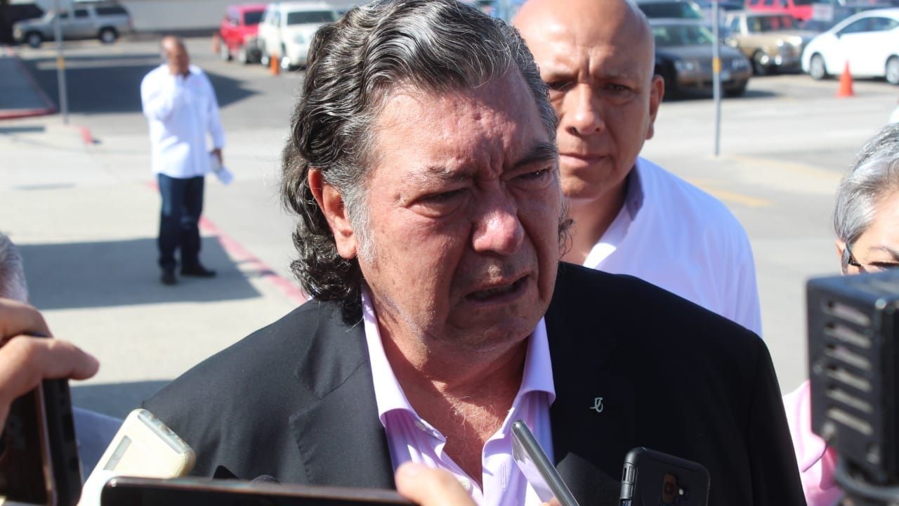 Que se cumpla la Ley, afirma Hank Rhon