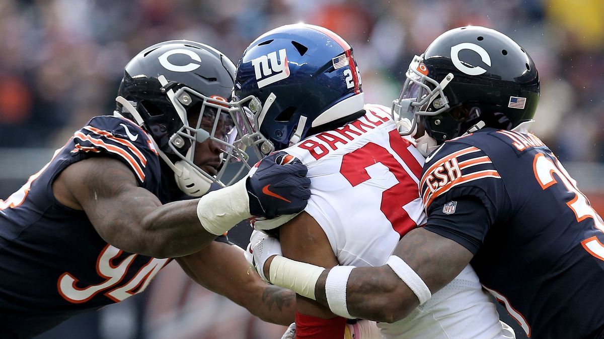 Mack y Robinson guían a Bears en triunfo sobre Giants