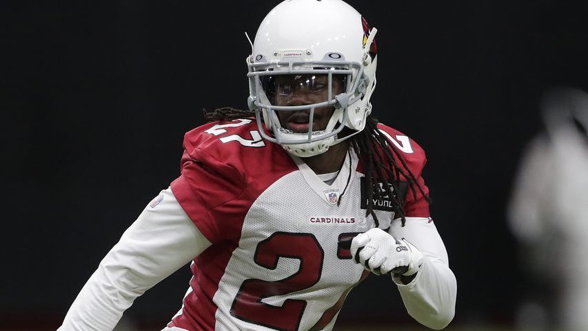 Josh Shaw suspendido por apostar en juegos de NFL
