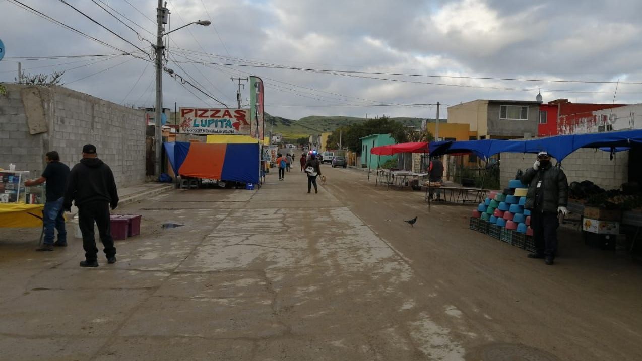 Operativo en Mercados Sobre Ruedas de Tijuana, retiran a vendedores