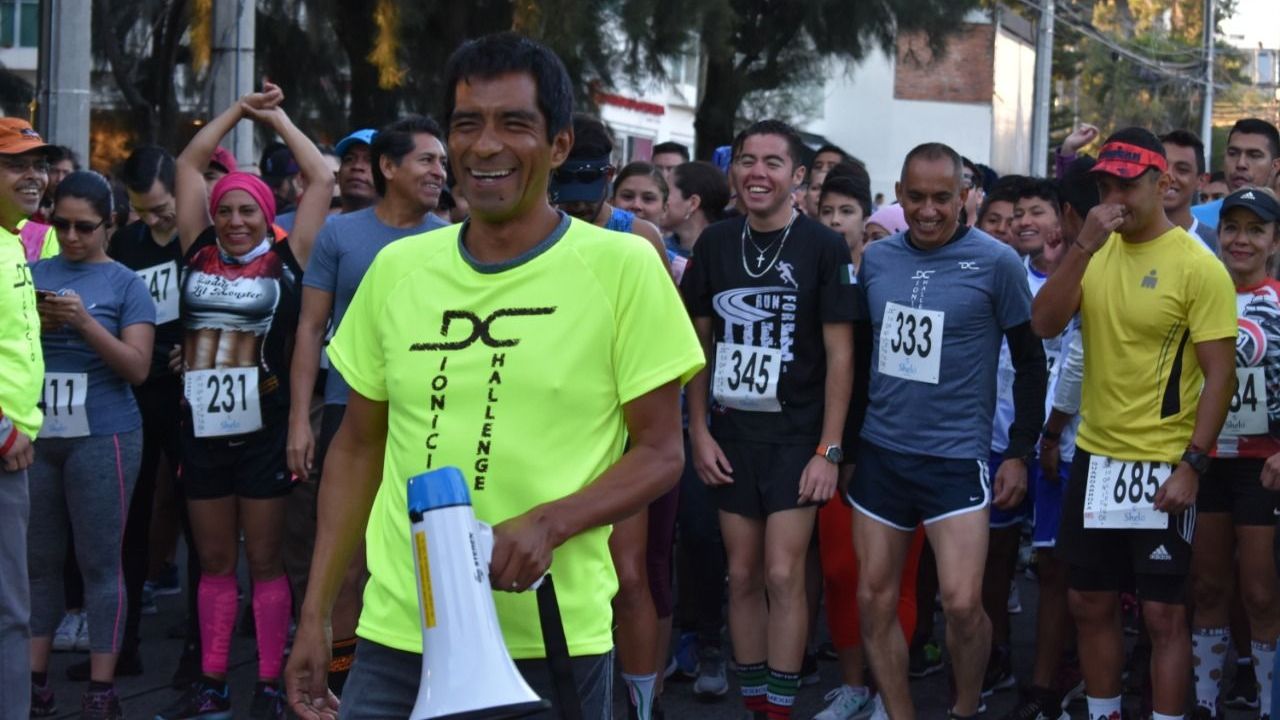 Dionicio Cerón critica dirigencia de Ana Guevara