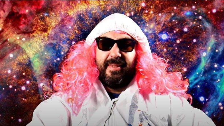 VIDEO: Galatzia regresa enojada con la cuarentena