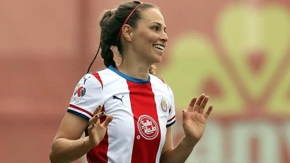 Farías, primera futbolista mexicana que dará conferencia en Harvard