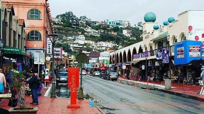Abrirán bares en Ensenada