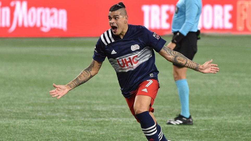 VIDEO: Bou anota en el descuento; Revolution avanza en playoffs