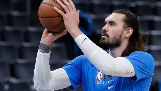Steven Adams recibe la extensión de los Pelicans, pero pierde 10 millones