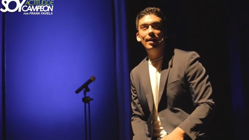 VIDEO: Dialogó Frank Favela con padres y adolescentes