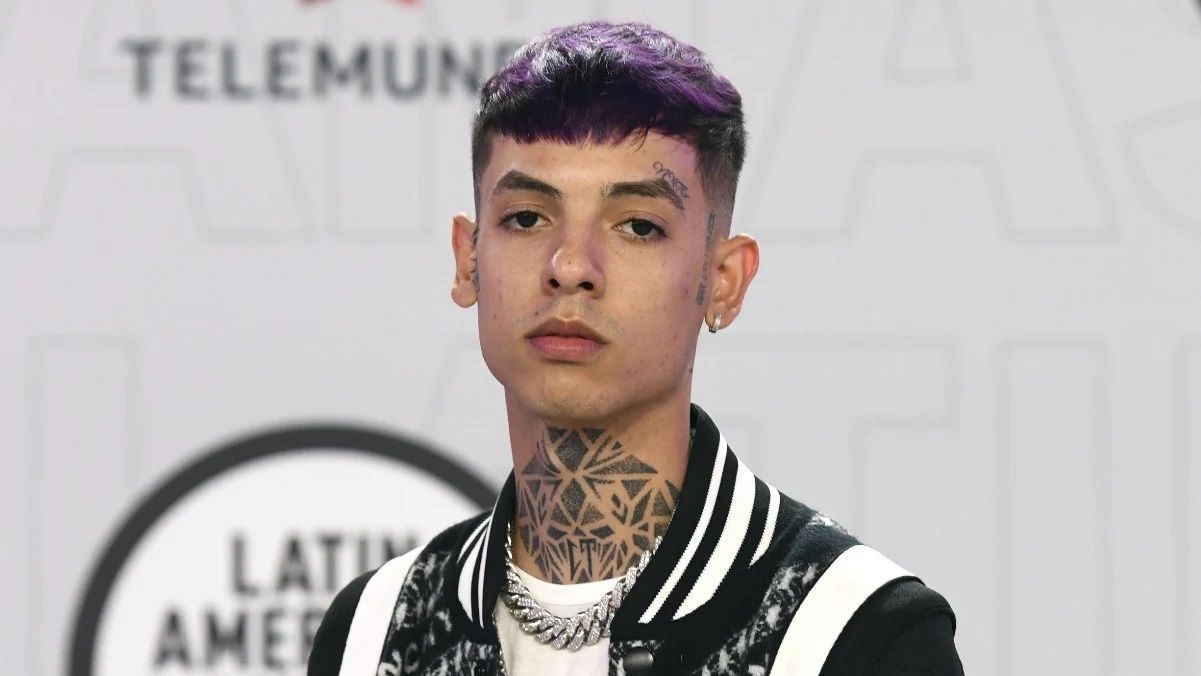 Natanael Cano se codea con Steve Aoki y Drake