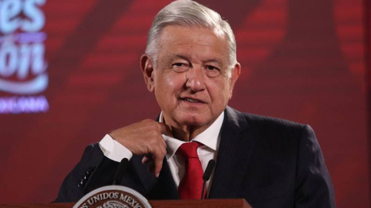 ‘El rey del cash’: ¿De qué trata el nuevo libro sobre AMLO?