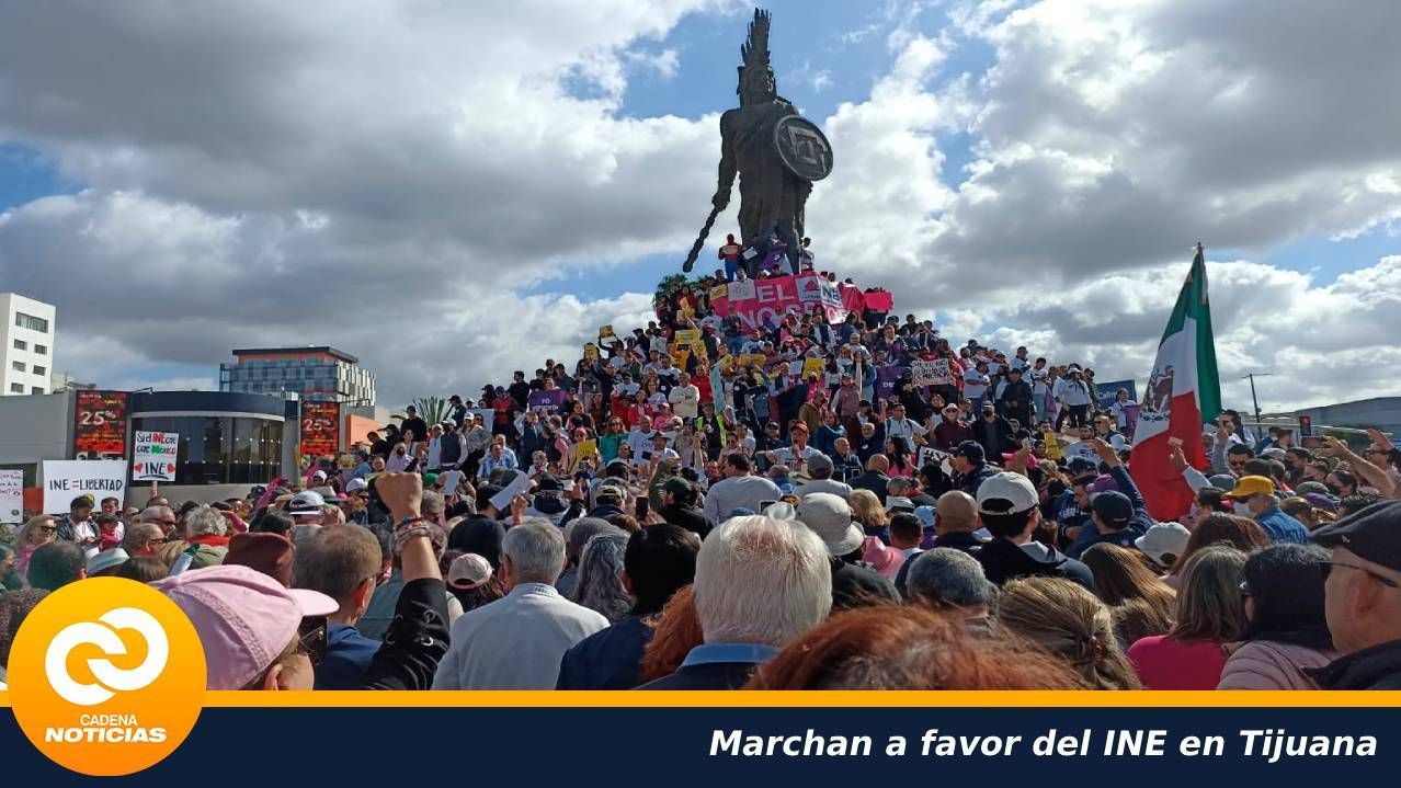 Marchan a favor del INE en Tijuana